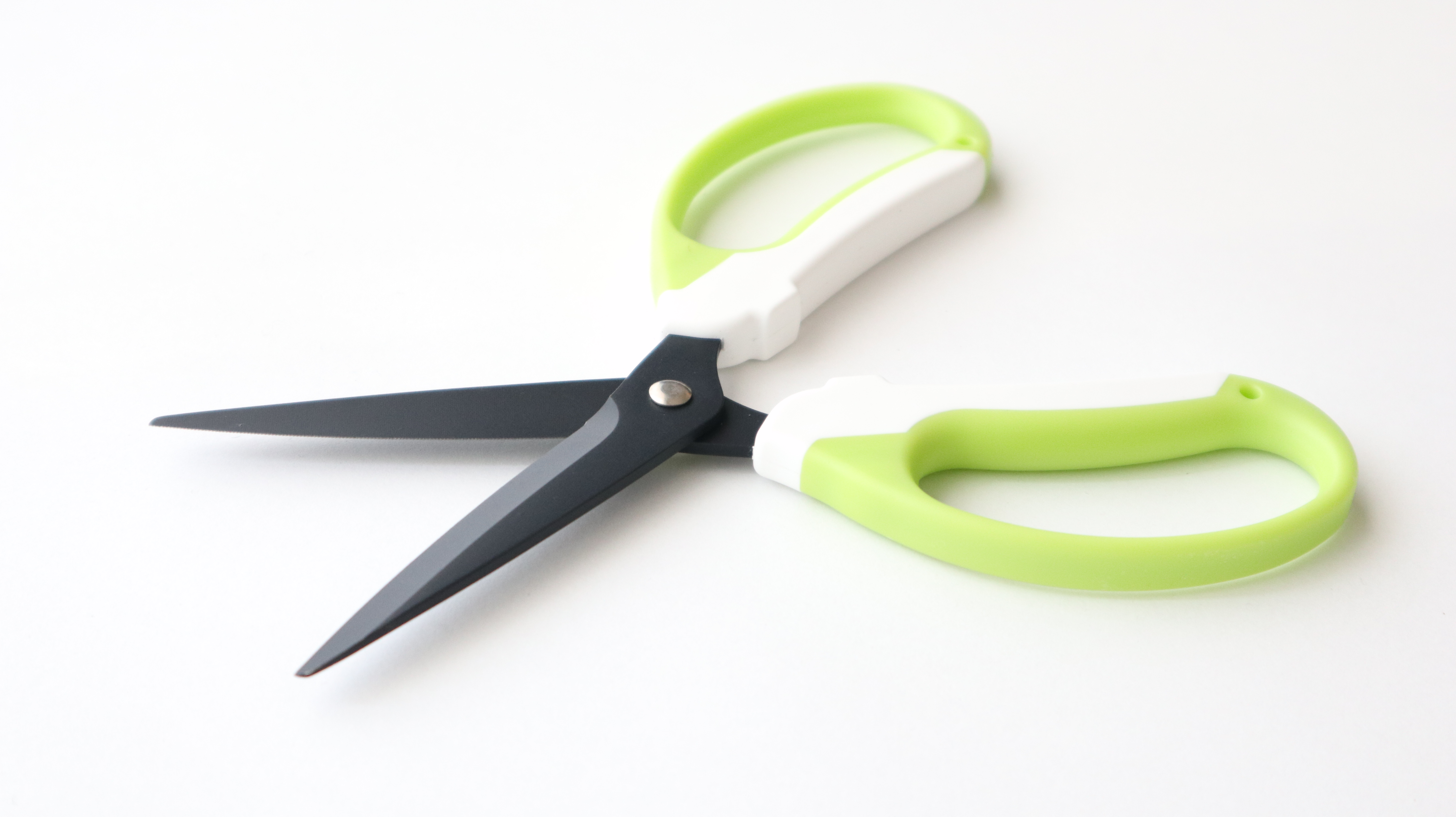 Cutting with Scissors – Teach Grow Sow